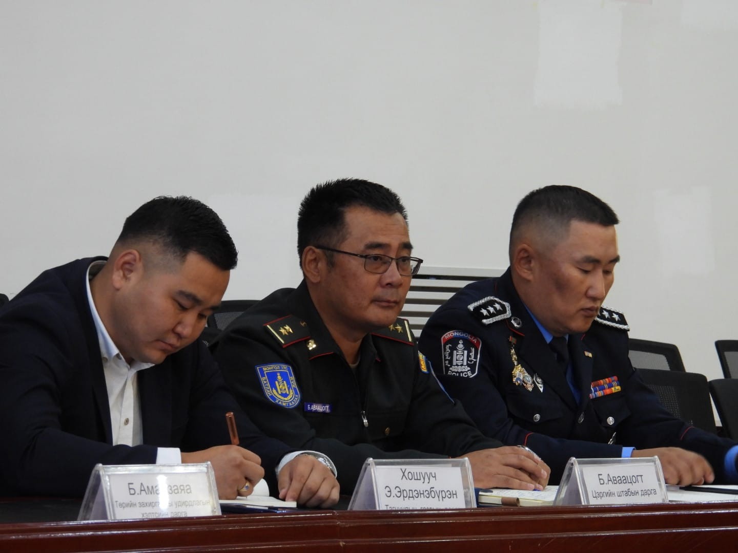 ГАМШГИЙН ЭРСДЭЛИЙГ БУУРУУЛАХ БЭЛЭН БАЙДЛЫГ ХАНГАХ КАДРИ ҮНЭЛГЭЭНИЙ
