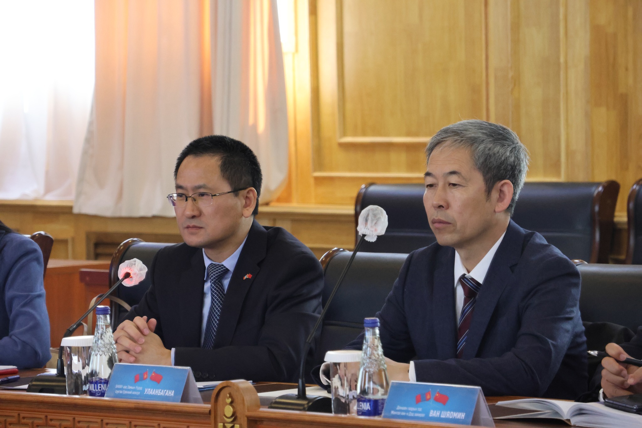 БНХАУ ААС ЗАМЫН ҮҮД СУМАНД СУУГАА ЕРӨНХИЙ КОНСУЛ КЭ ЮУШЭН ДОРНОГОВЬ АЙМАГТ АЛБАН ЁСНЫ АЙЛЧЛАЛ ХИЙЛЭЭ